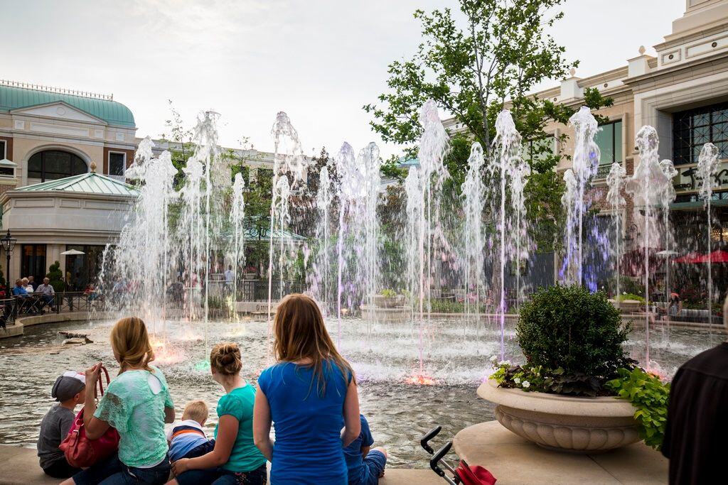 Fountain Equipment - Water Feature Hydraulic Equipment | AquaWorx